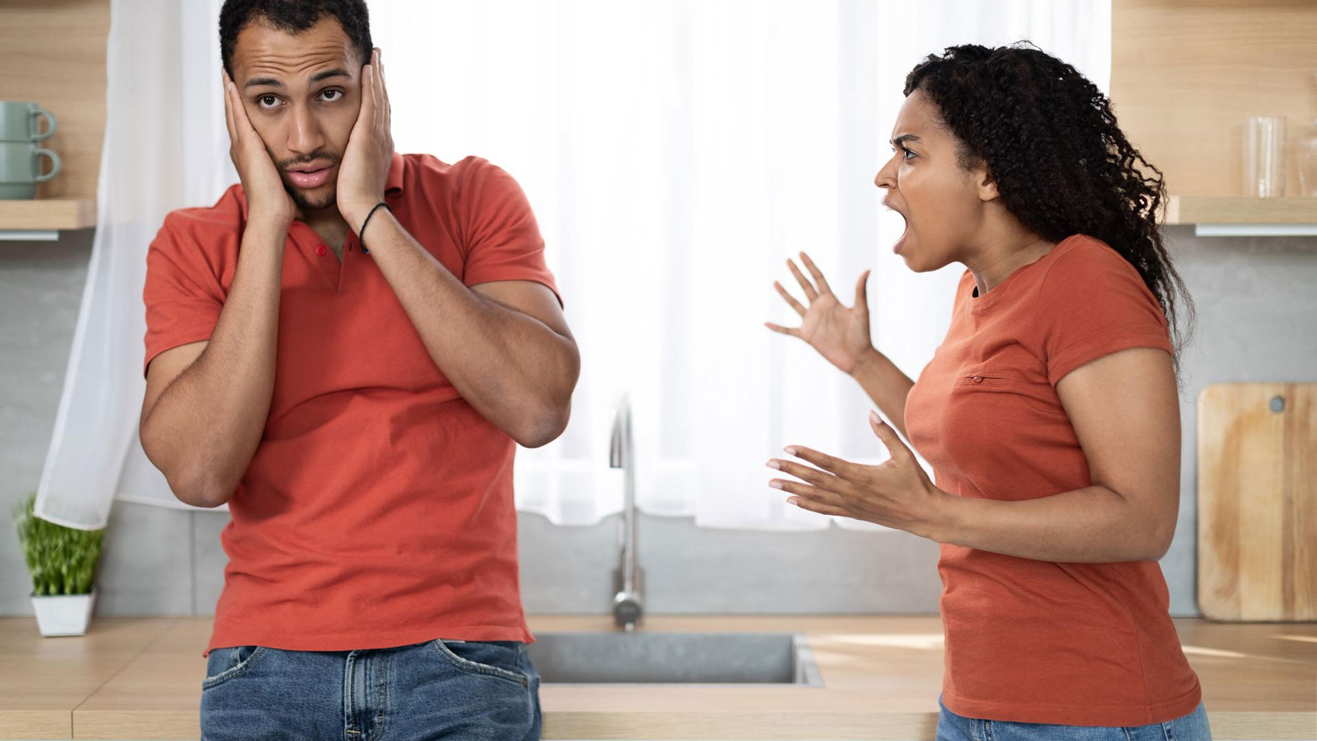 Why Is My Wife Yelling? 4 Possible Reasons For Verbal Abuse - Inner Glow Pulse