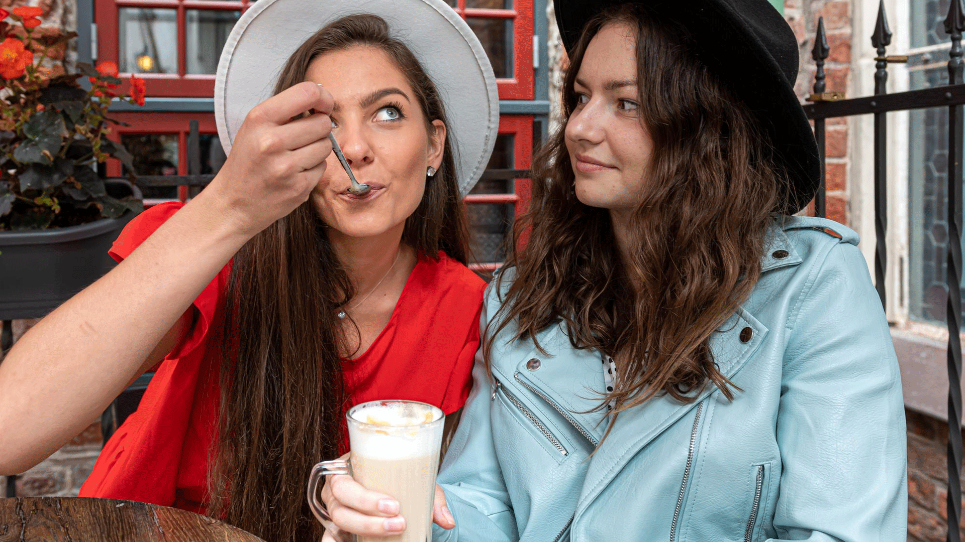 Does My Best Friend Have A Crush On Me? Signs They Like You - Inner Glow Pulse